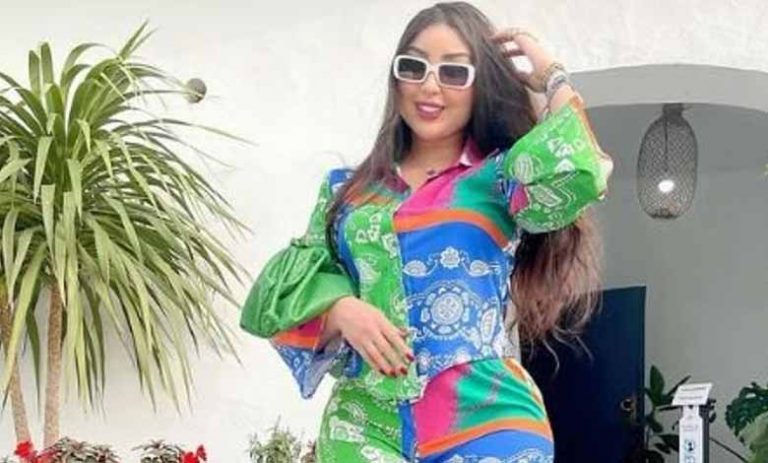 Dounia Batma on Instagram... 3 bold photos stir controversy - En.ImArabic