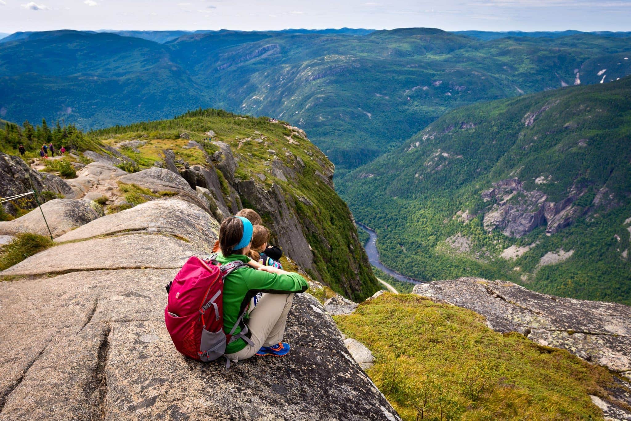 5 of the Best places for your last fall hikes - En.ImArabic