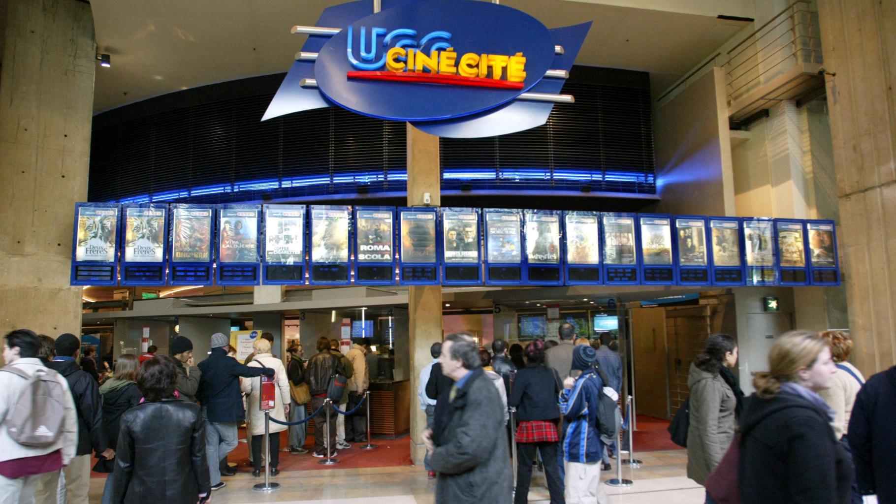 The most popular cinema in the world is in France - En.ImArabic