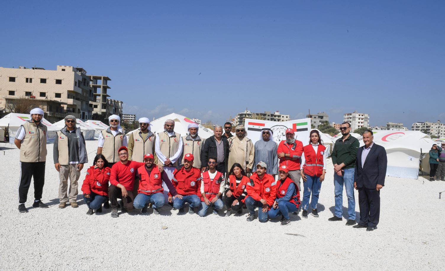 UAE Red Crescent opens a temporary camp for those affected by the ...