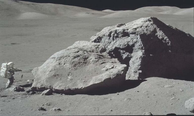 Rocks from Apollo mission 50 years ago reveal a mistake in the moon's ...