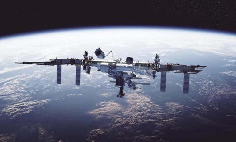 NASA celebrates 25 years of operating the International Space Station ...