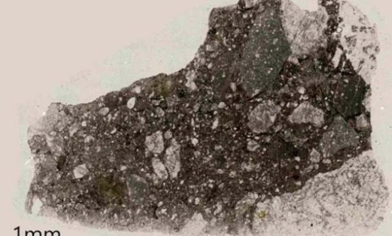 Discovery Rewrites the Moon's Water History... The Secret in 'Apatite ...