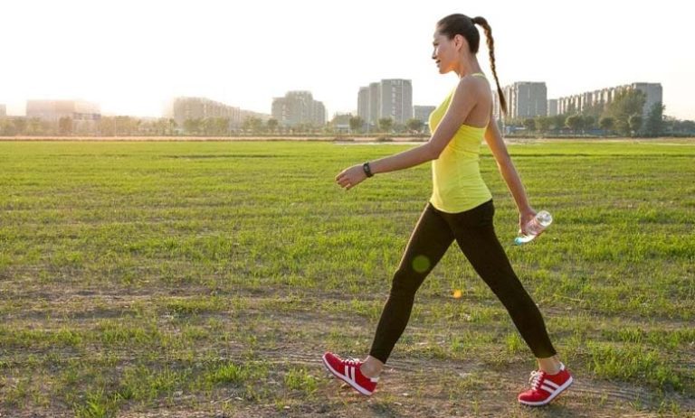 Daily Brisk Walking: How to Turn Your Steps into a Source of Strength ...