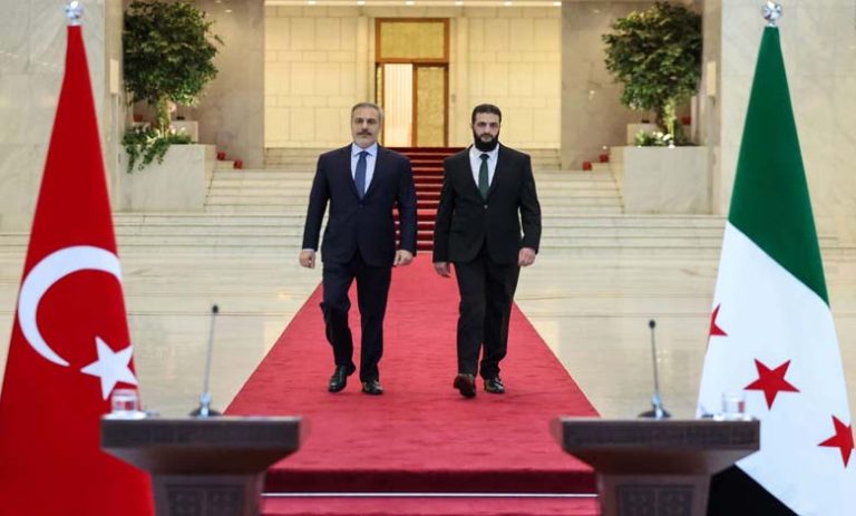 Turkey and Qatar Compete to Reap the Benefits of al-Assad's Fall - En ...