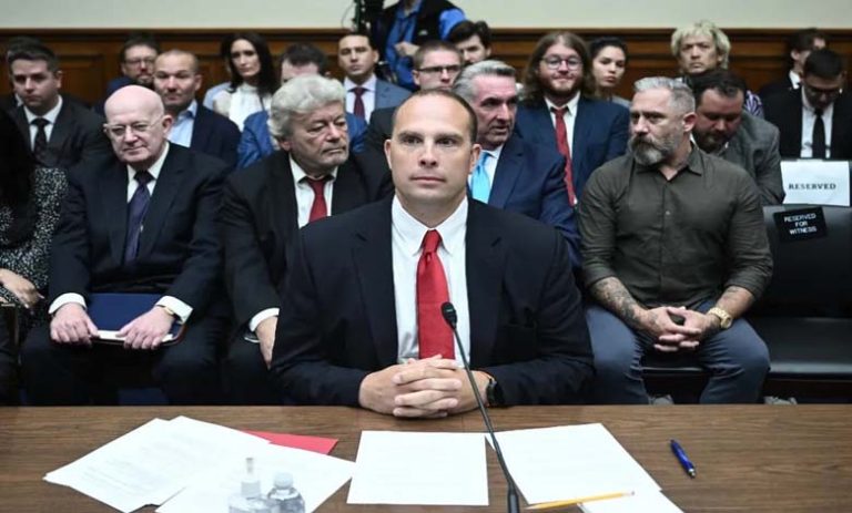 Dead Tweets Stir Controversy in U.S. Congress: Messages from Beyond the ...