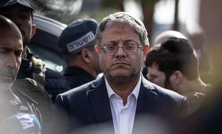 Ben Gvir threatens Marwan Barghouti inside his prison cell - En.ImArabic