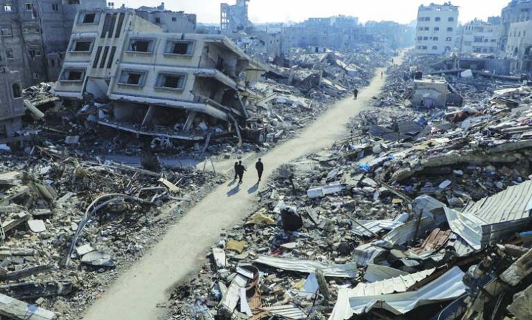 The bitter memory of displacement keeps them from fleeing south… Painful stories from the heart ...