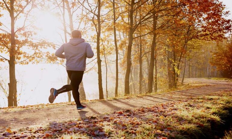 Why Do Running Injuries Increase in Autumn? - En.ImArabic